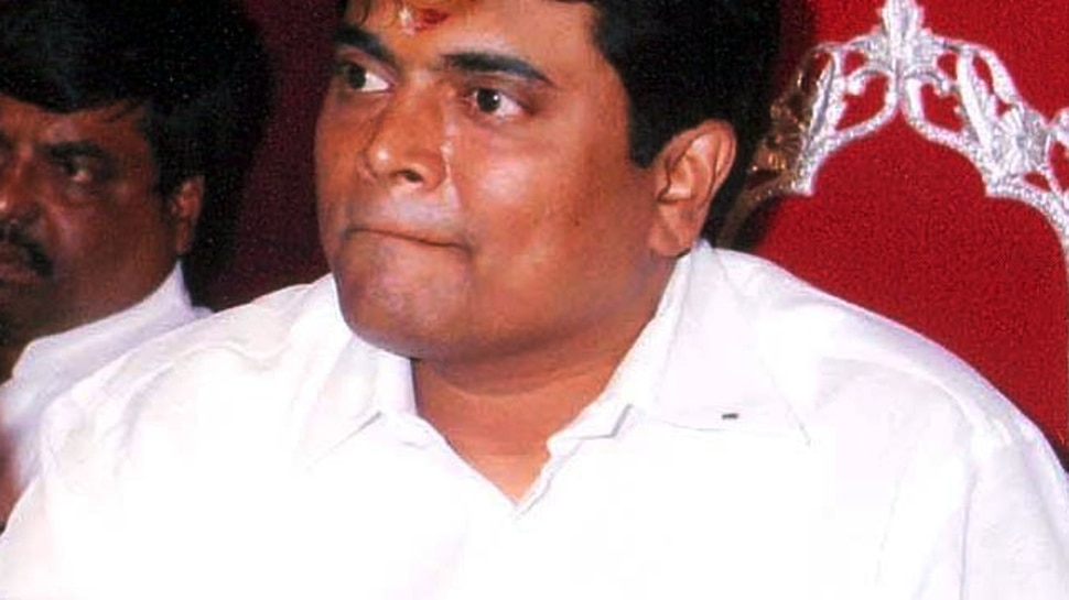 कोटयवधींची मालमत्‍ता जमविणाऱ्या नितीश ठाकूर याला अटक । Police arrested ...