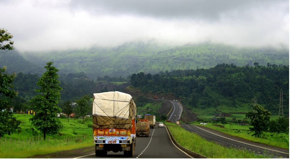 KasaraGhat become more beautiful with nature | कसाराघाट बनला मनमोहक ...