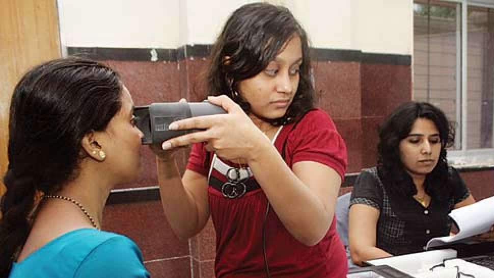 Aadhaar चेहरा ओळख पटल्यानंतर पैसे रेशन सीम कार्ड मिळणार । Face