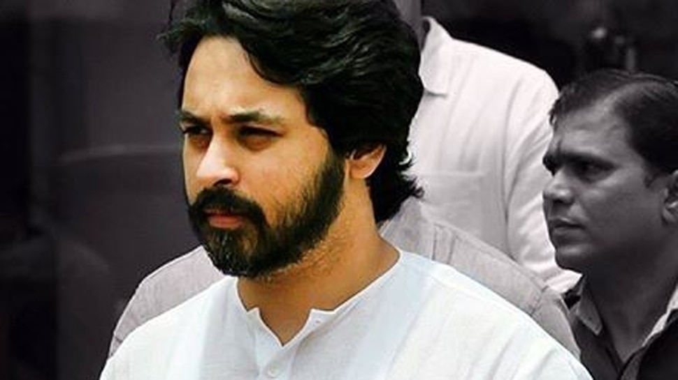 नीलेश राणेंचा पुन्हा तोल सुटला, प्रमोद जठारांना शिवराळ भाषा | Nilesh ...