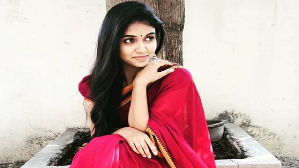 वर्ष सरताना रिंकूने शेअर केला खास फोटो | Rinku Rajguru | share | photo ...