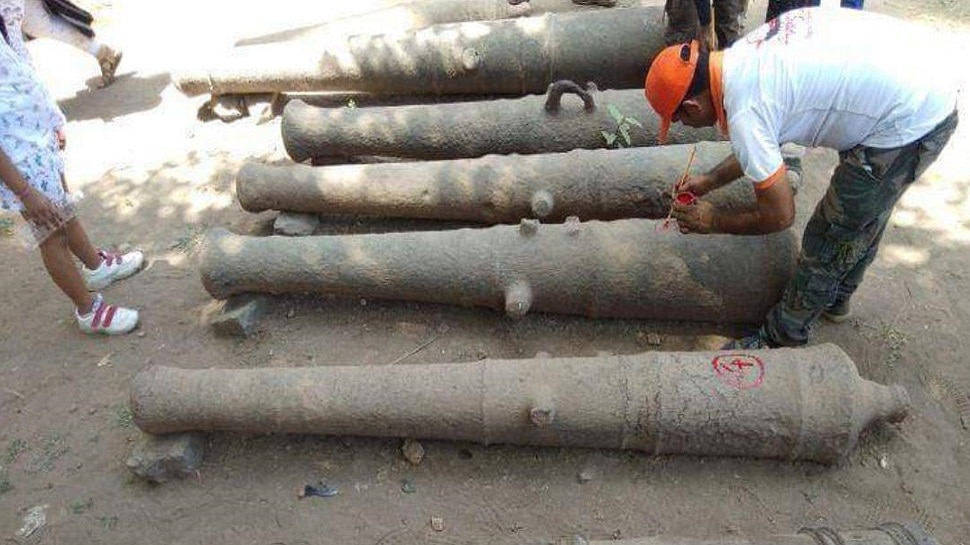 अडगळीतील ३४ तोफांना पुन्हा उर्जितावस्था | Agarkot fort developed by ...