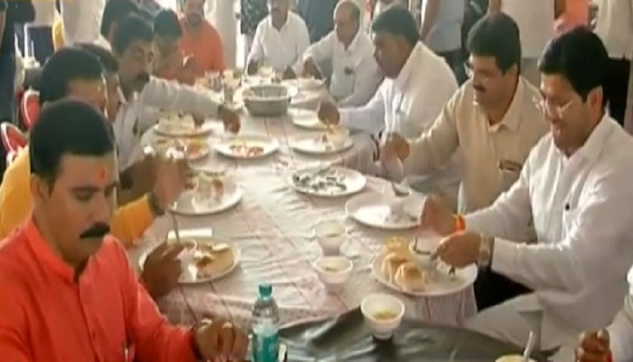 शिवसेनेकडून मिसळ पार्टीचे आयोजन, युतीत ठसका उडण्याची शक्यता | In Nashik ...