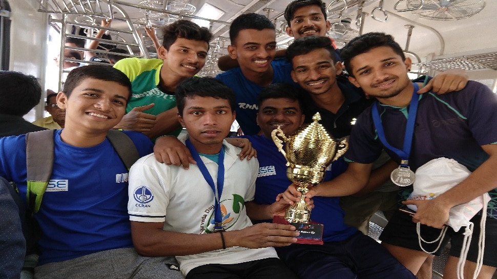 अनवाणी 'बुल रन', आकाश बामणे खरा हिरो । पाहा मॅरेथॉन निकाल । Zee ...