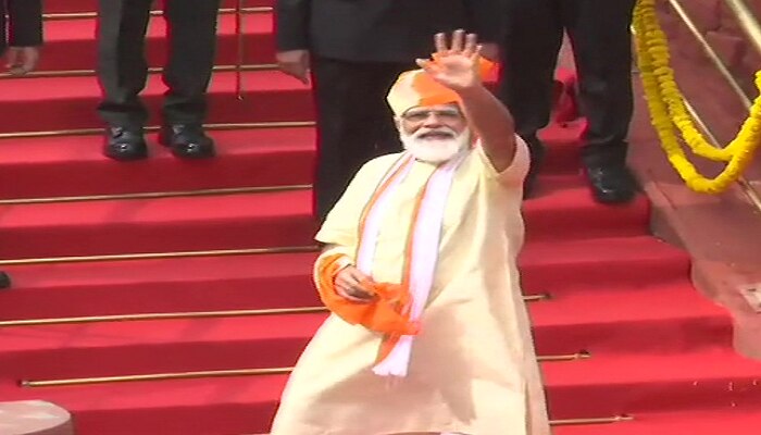 सलग सातव्या वर्षी मोदींच्या फेट्याची शान कायम... | PM Narendra Modi ...
