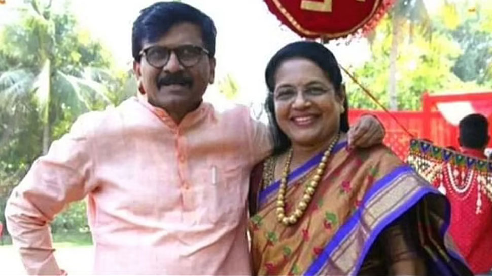 Shiv sena Leader Sanjay Raut daughter Purvashi Engagement