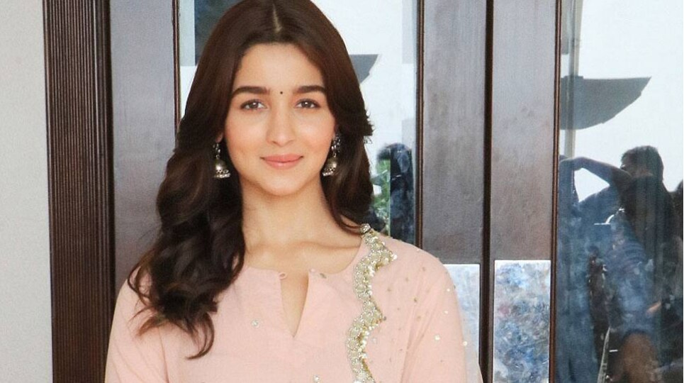 Alia Bhatt's sita look in RRR movie releasing on birthday