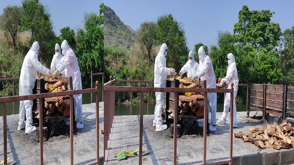 Pune : Ghodegaon Deputy Panch Somnath Kale helps tribals in Corona crisis