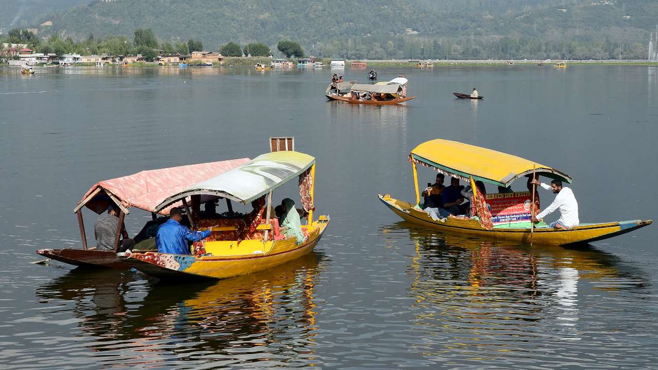 SBI launches floating ATM in Dal Lake