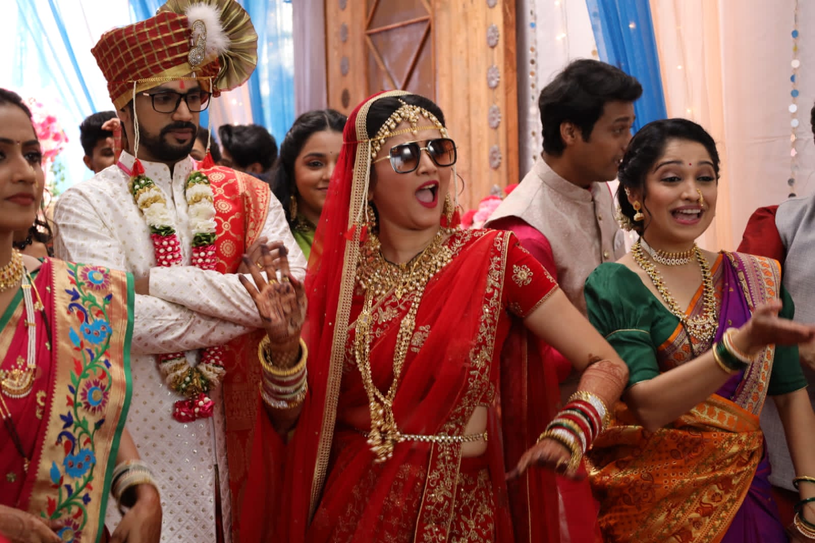 Thipkyanchi Rangoli serial apoorva and shashank Wedding