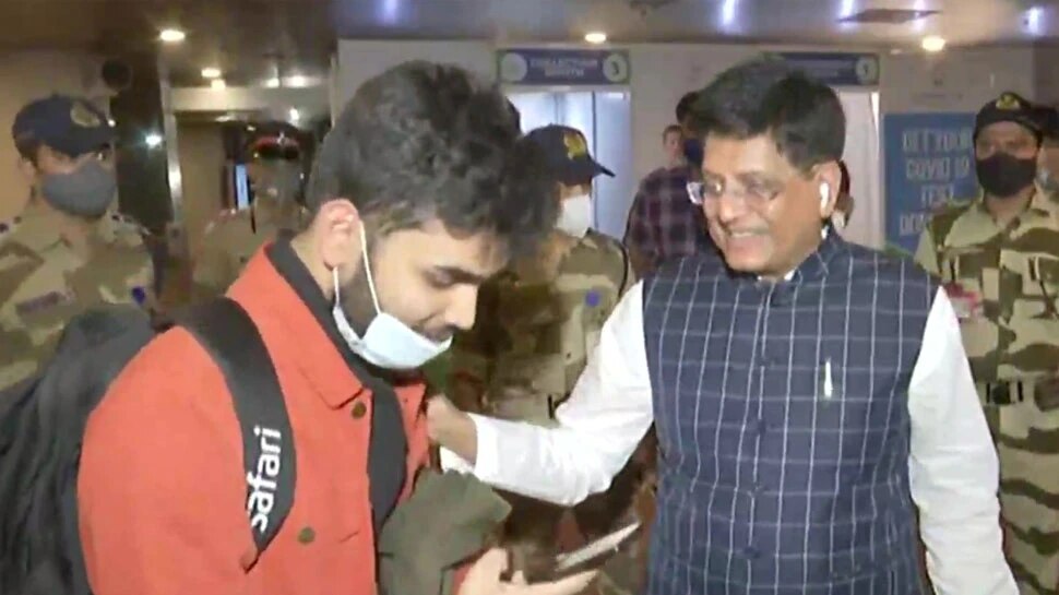 operation ganga 1st evacuation flight carrying 219 passengers from ...