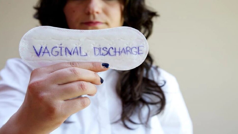 What are the colors of Vaginal discharge
