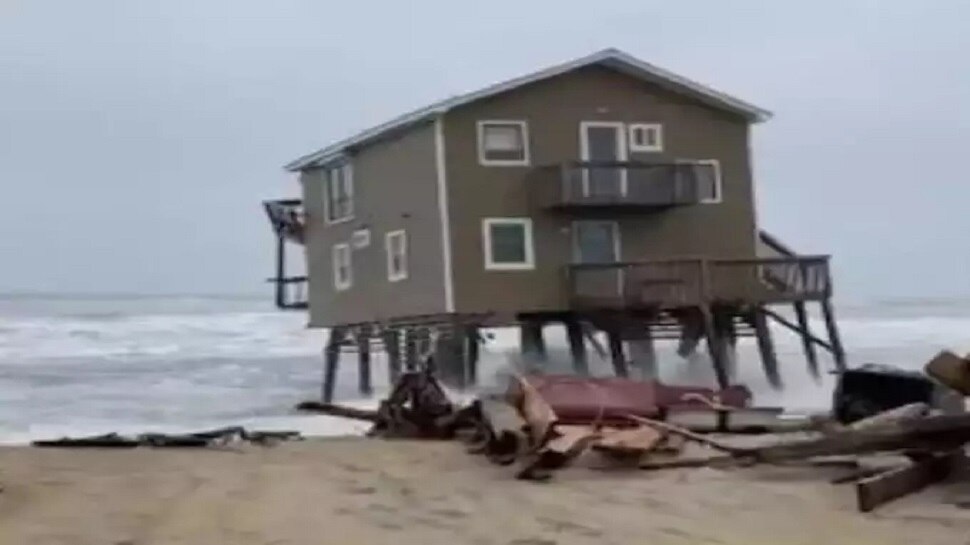 house collapse in sea ocean video viral on social media