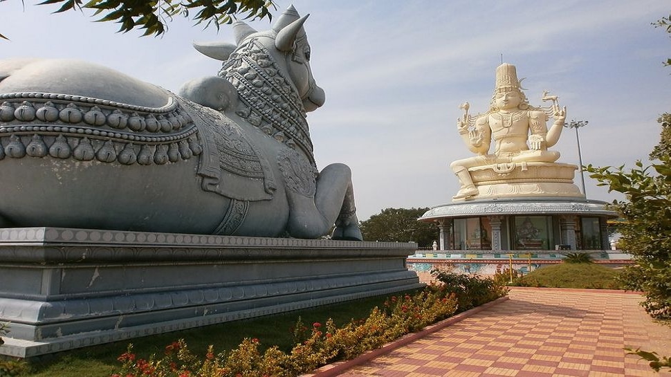 lord shiva and nandi relation why nandi placed in front of shivling in ...