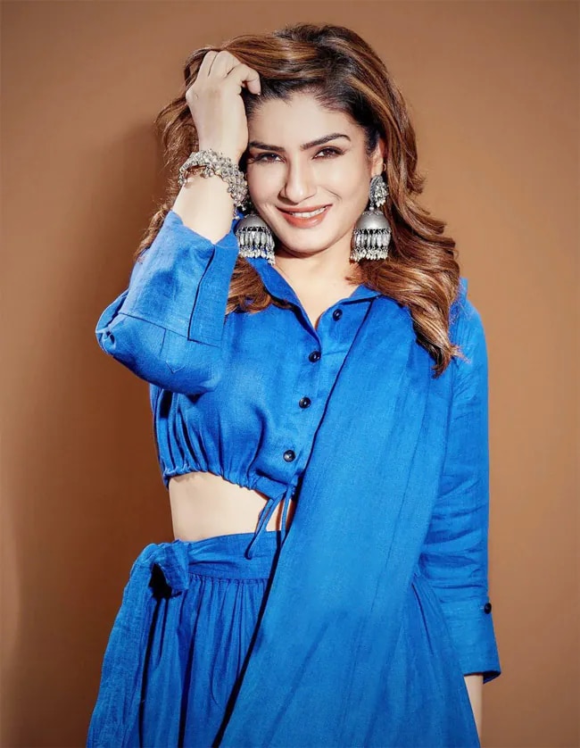 Raveena Tandon look bold in blue dress