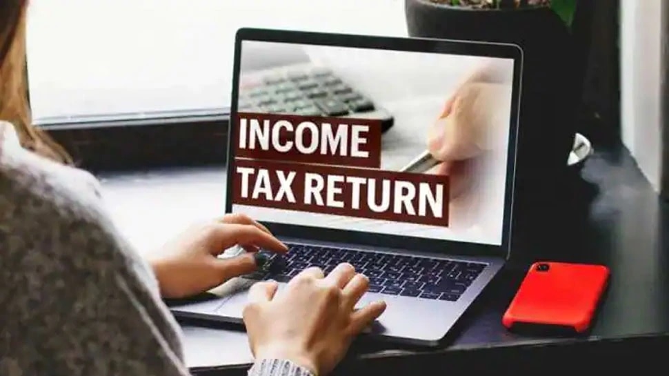 Last Day Of ITR Filling Memes On Social Media