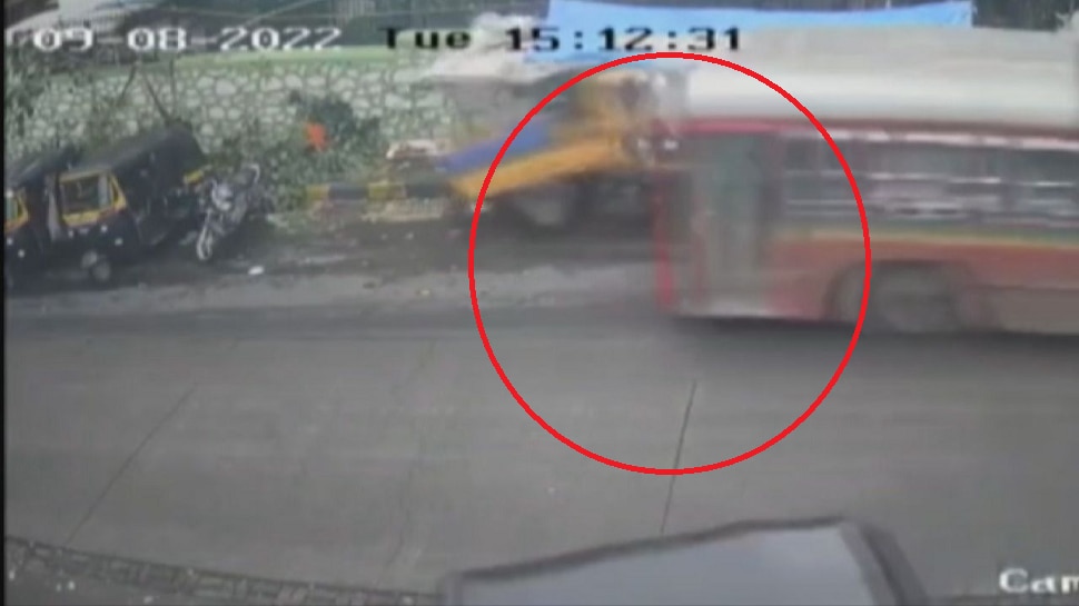 CCTV footage captured video of a massive accident best bus due to break ...