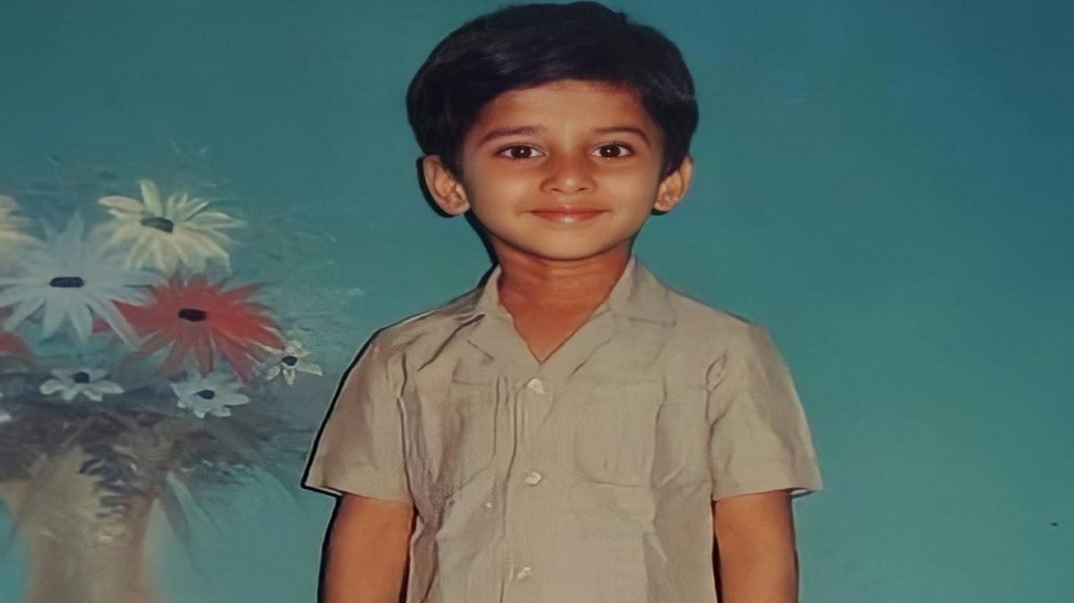 pan india actor prabhas childhood photo goes viral see the viral photo