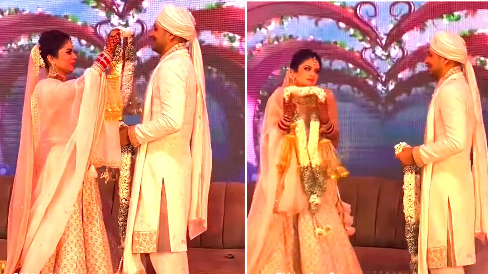 bride and groom new video during warmala in wedding