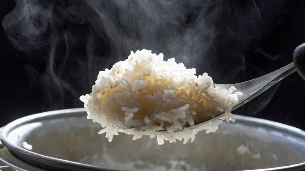 Cooking Rise: भात शिजवायची करेक्ट पद्धत जाणून घ्या, नाहीतर होईल कँसर ...