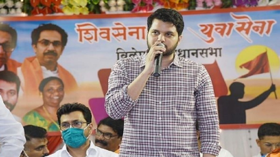 Shiv Sena Yuva Sena clashed before Dussehra meeting ABN