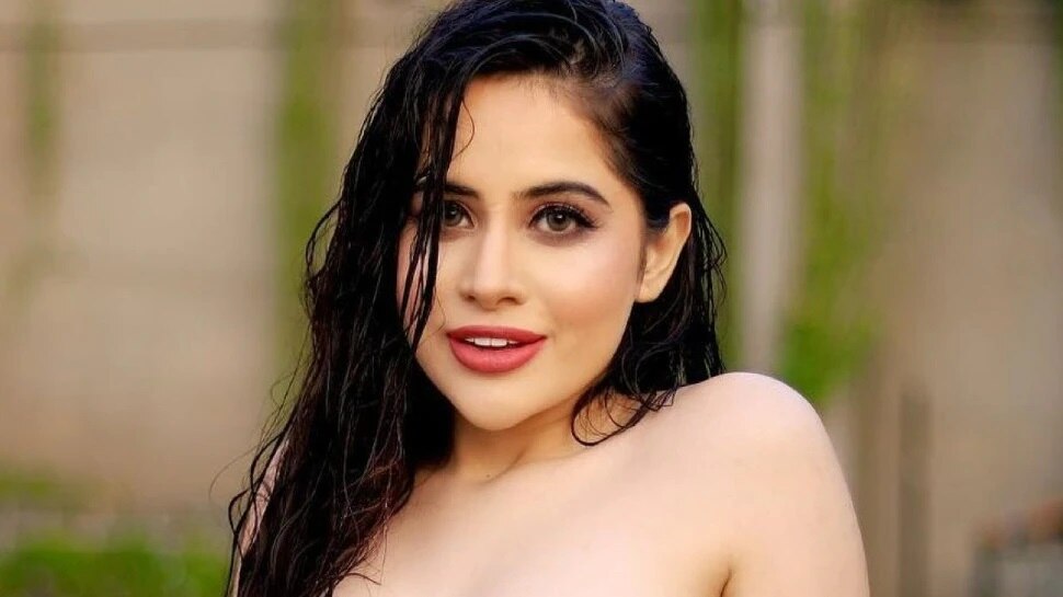 urfi javed throwback photos 5 year old school photo photo goes viral