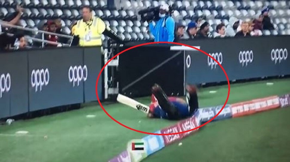 t20 world cup 2022 uae vs netherland player fall on ground video viral