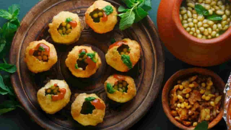 Pani Puri Stall Runs Deaf Mute Couple Trending Video on social media nmp