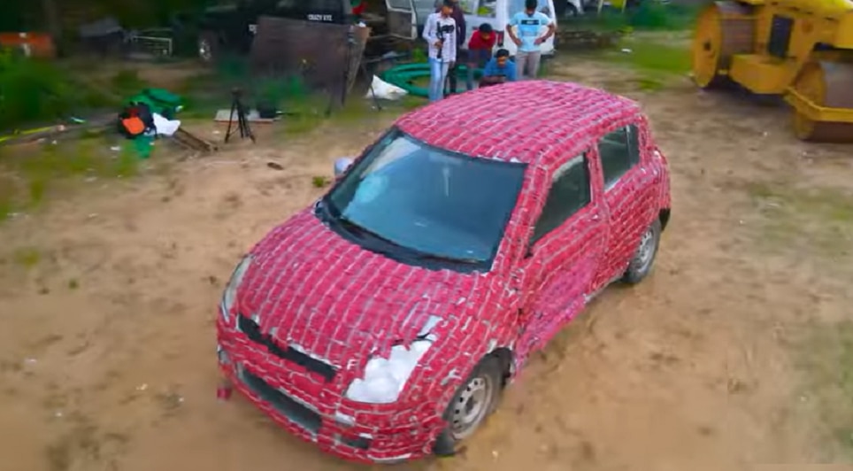 More than 1 lakh firecrackers placed on the car see what happened to ...