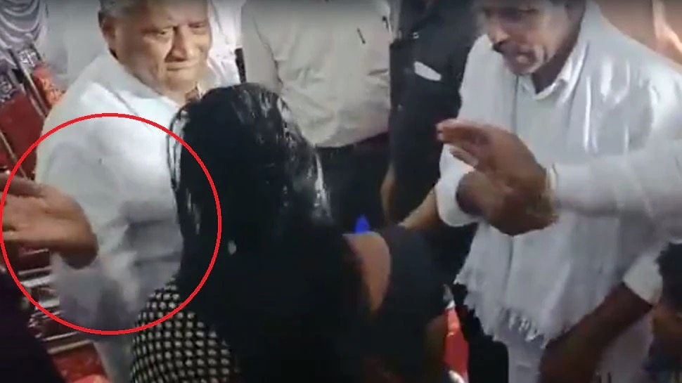 Karnataka minister V Somanna Slaps Woman video viral
