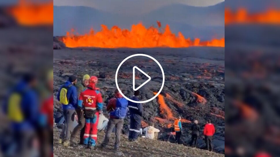 Shocking Volcano Eruption tourists Video goes viral on social media ...