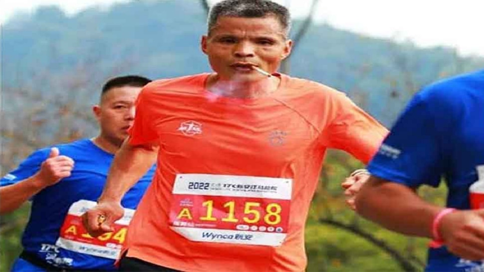 viral news chinese runner completes marathon while continuously smoking