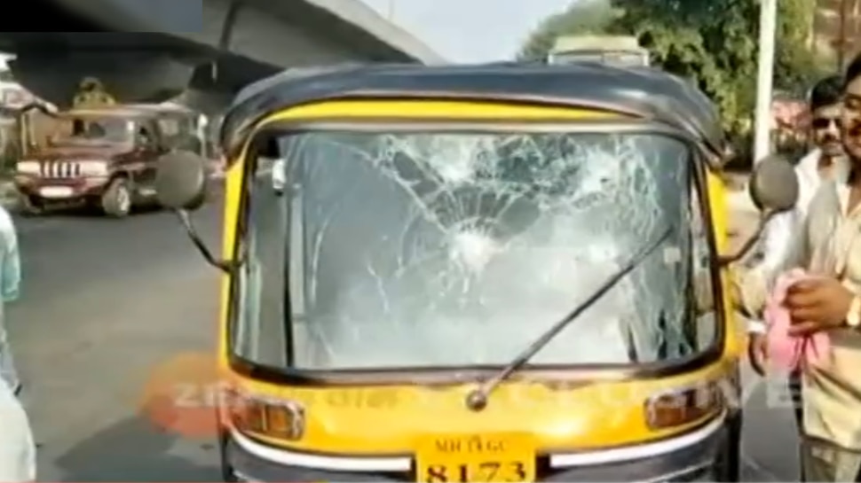 Pune thousands of rickshaw pullers protest in pune against bikes taxis ...