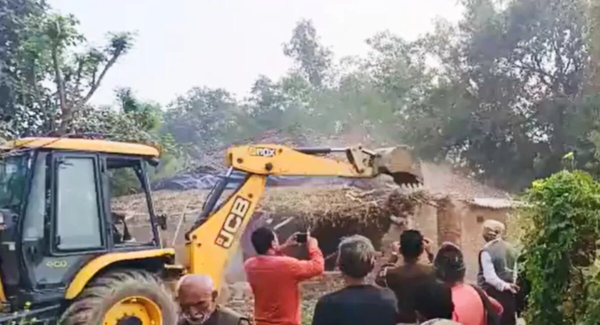 rewa news boyfriend pankaj tripathi arrested beat beat girlfriend ...