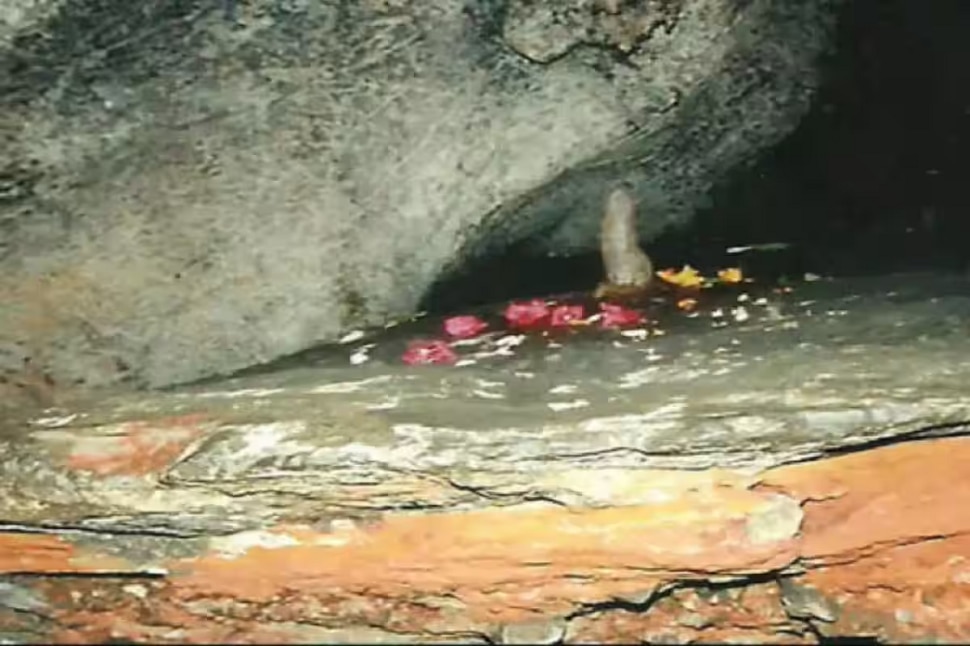 Interesting facts about Patal bhuvneshvr cave in uttarakhand travel ...