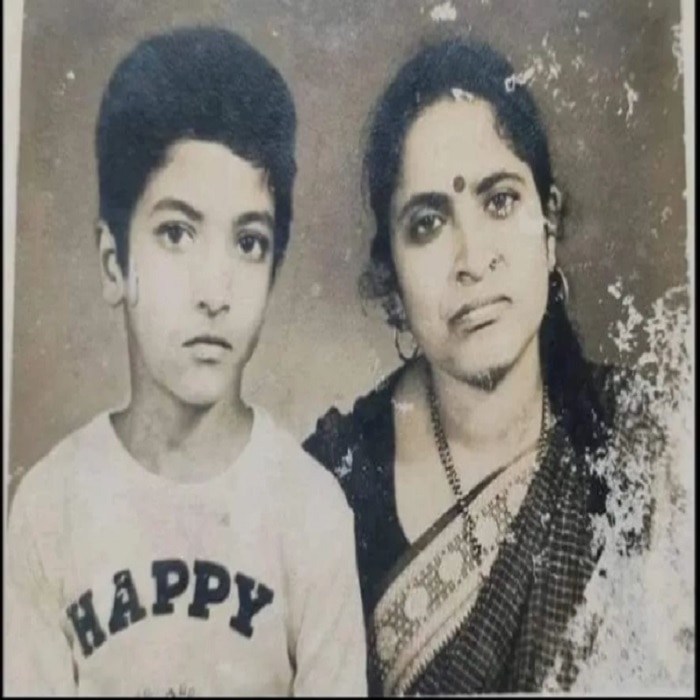 Maharashtrachi hasyjatra fame sameer choughule childhood photo viral on ...