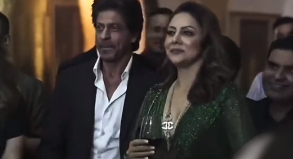 Shah rukh Khan: शाहरुख खानसोबत गौरी खानने लगावले ठुमके; Aalana Pandey च्या लग्नाचा INSIDE VIDEO ...