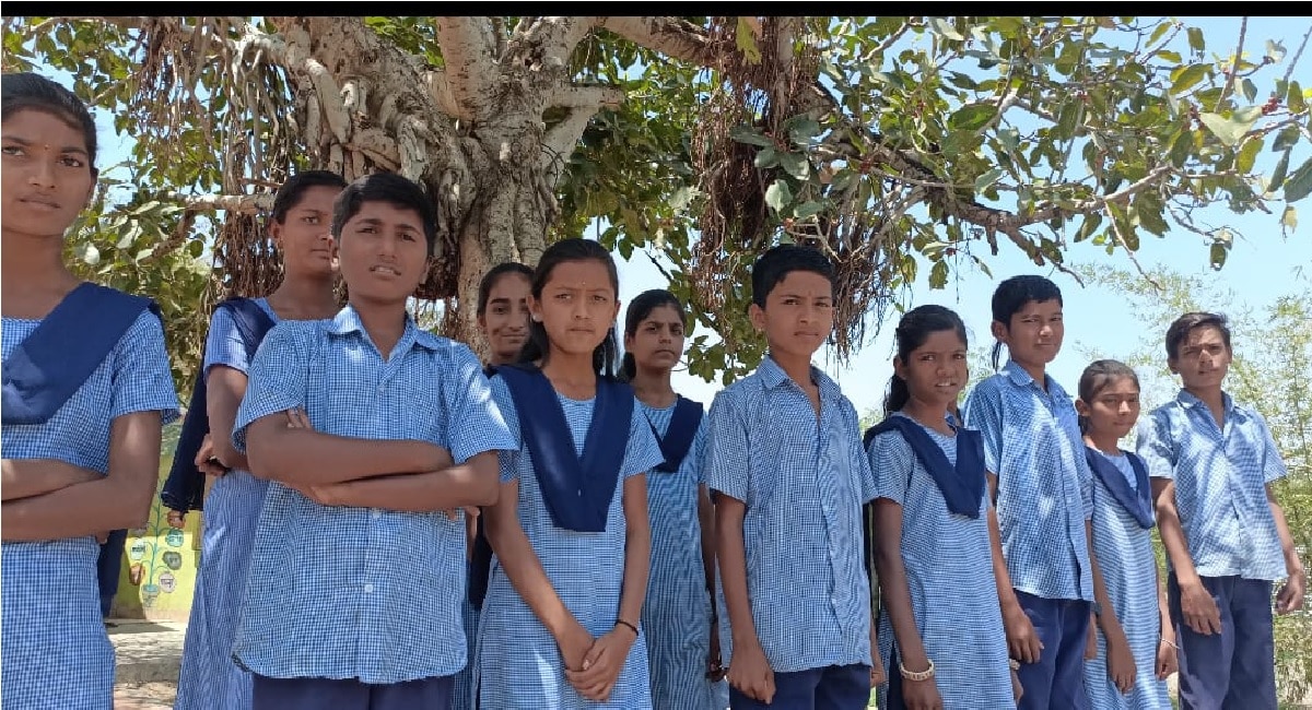 ZP School: झेपडीच्या शाळेतील मुलांना लागलेय जर्मनी भाषेचं वेड ...