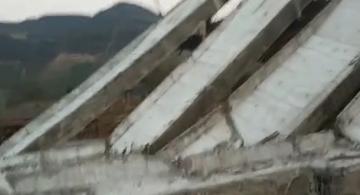 Samruddhi Mahamarg : काम पूर्ण होण्याआधीच समृद्धी महामार्गावरील ब्रिज ...