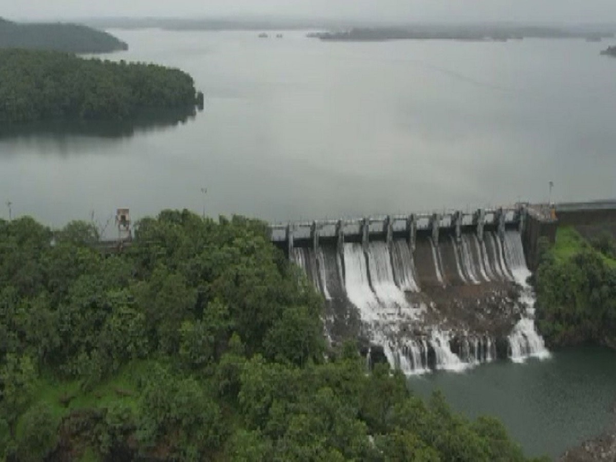 बदलापुरमधील 51 वर्ष जुनं बारवी धरण! आता का होतेय येथे पर्यटकांची ऐवढी ...