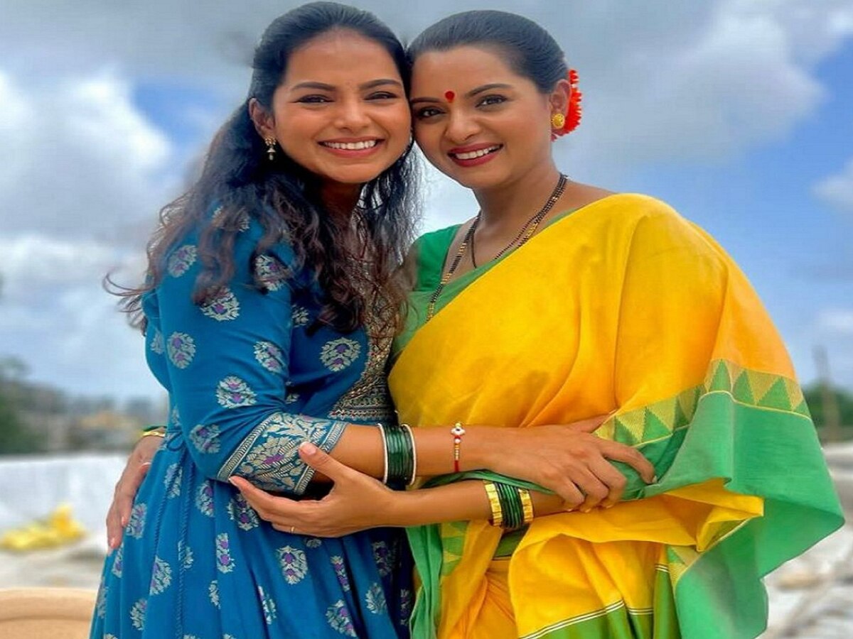 On the occasion of Zee Marathi the Tawde sisters celebrated a unique ...