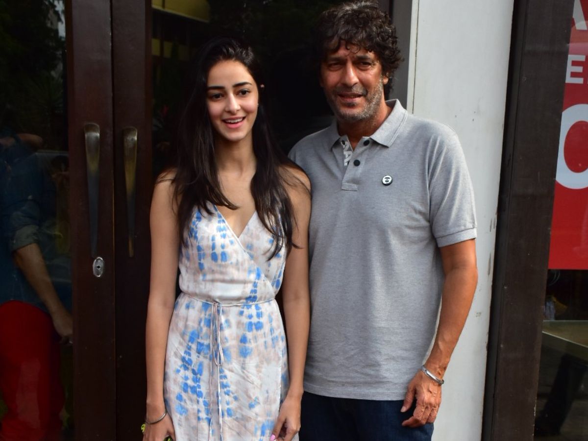 वाढदिवसानिमित्त लेकीने शेअर केले चंकी पांडेंचे याआधी कधीही न पाहिलेले ...