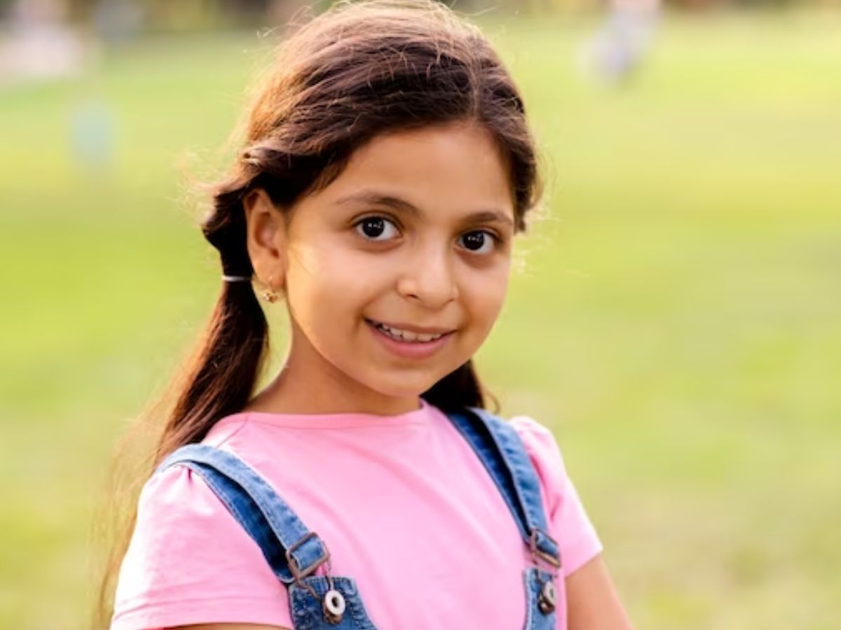 lek Ladaki Scheme Girl Child Birth maharashtra Government Give 1 Lakh ...