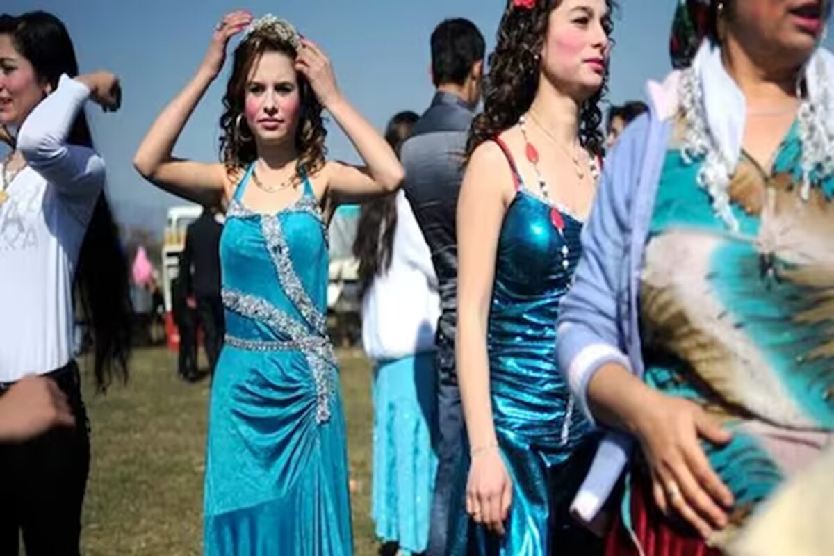 तुम्ही कधी पाहिला का नवरीचा बाजार? पालक मुलींना विकतात, अन् पुरुष करतात बायकोची खरेदी | Have you ...