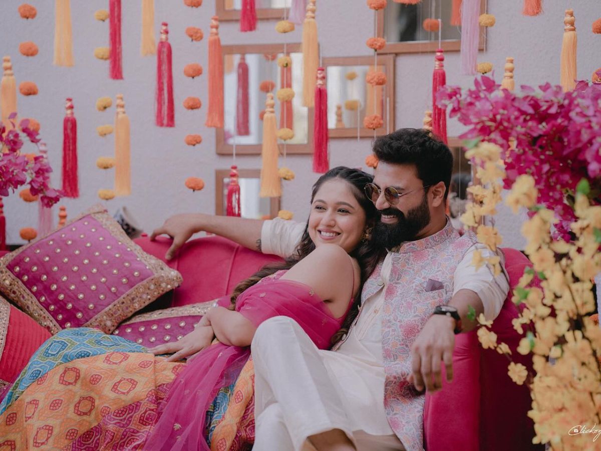 गौतमी देशपांडे लवकरच अडकणार 'या' कंटेंट क्रिएटर सोबत लग्न बंधनात ...