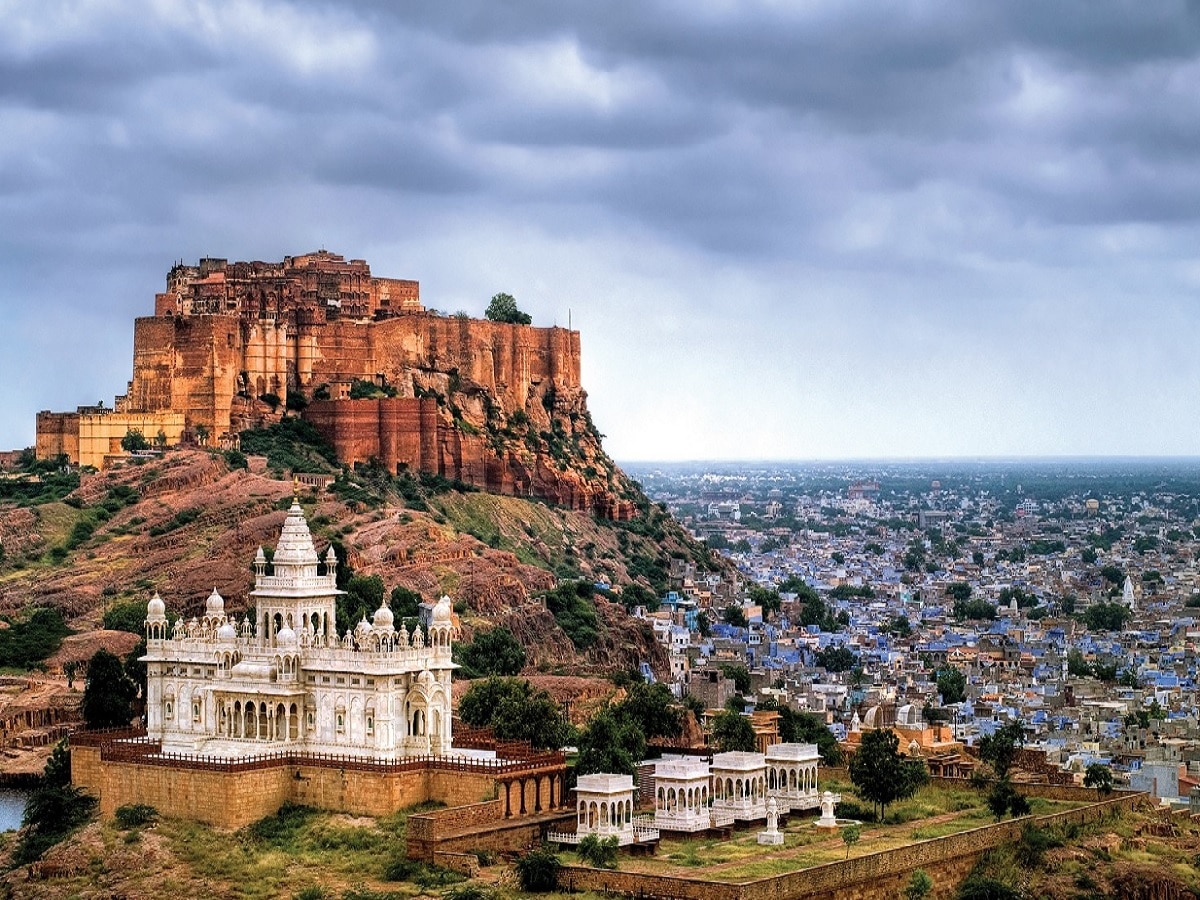 भारतातील 500 वर्ष किल्ला; ज्याच्या बुरुजावरुन दिसतो पाकिस्तान देश ...