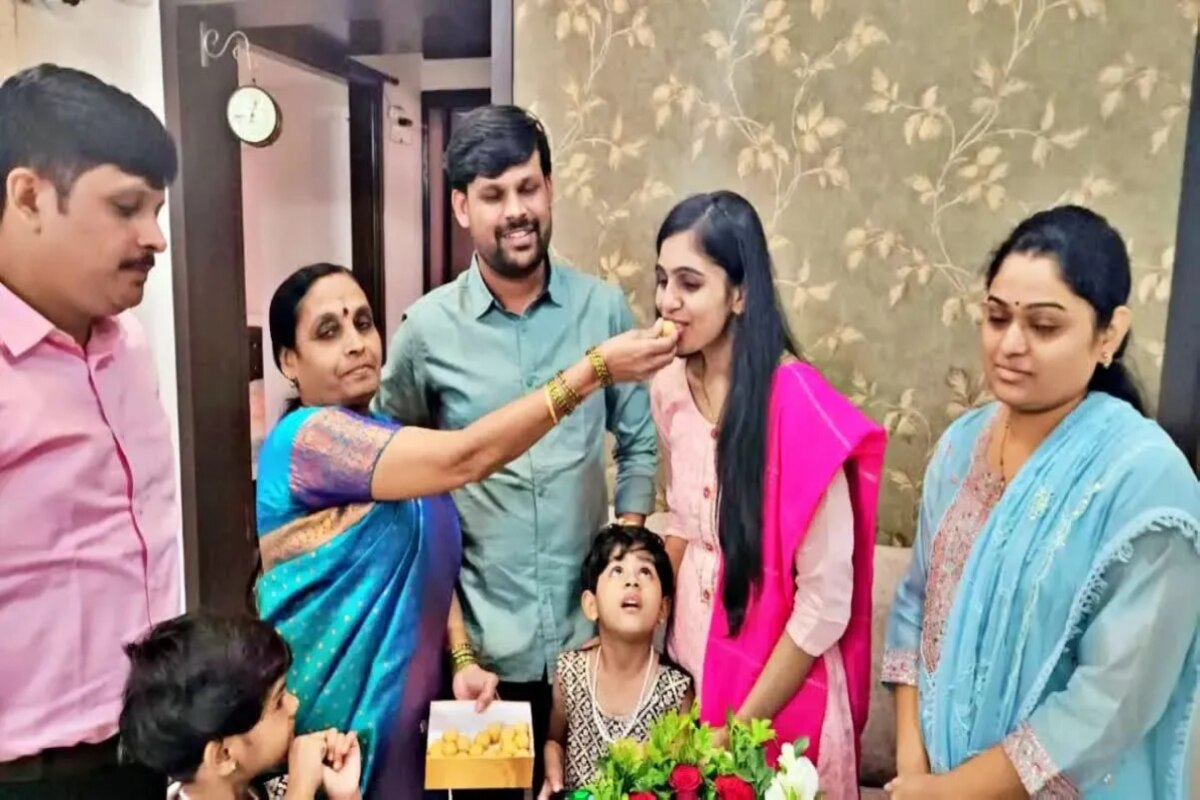 MPSC मध्ये सहा वेळा अपयश; सातव्या प्रयत्नात पूजा वंजारी राज्यात आली ...