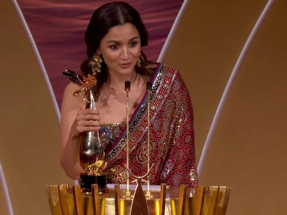 सौदी अरेबियामध्ये जॉय अवॉर्डने सन्मानित होताच आलिया भट्ट म्हणाली ...