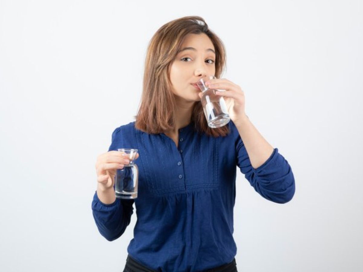 कमी पाणी प्यायल्यानं शरीरावर होताता 'हे' परिणाम! | drinking less water ...