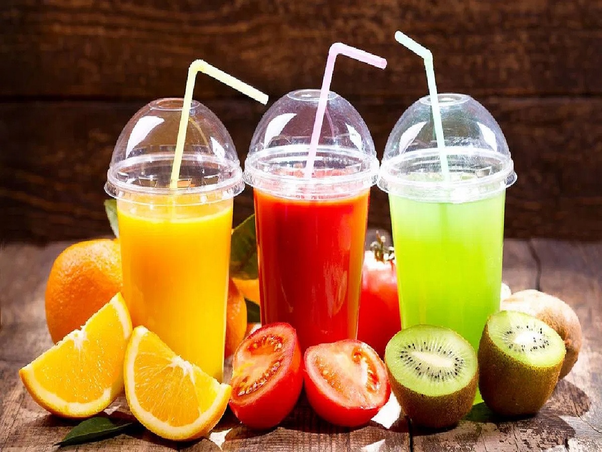 कॉकटेल ज्यूस पिणे शरीरासाठी फायदेशीर की नुकसानदायक? जाणून घ्या... Is ...